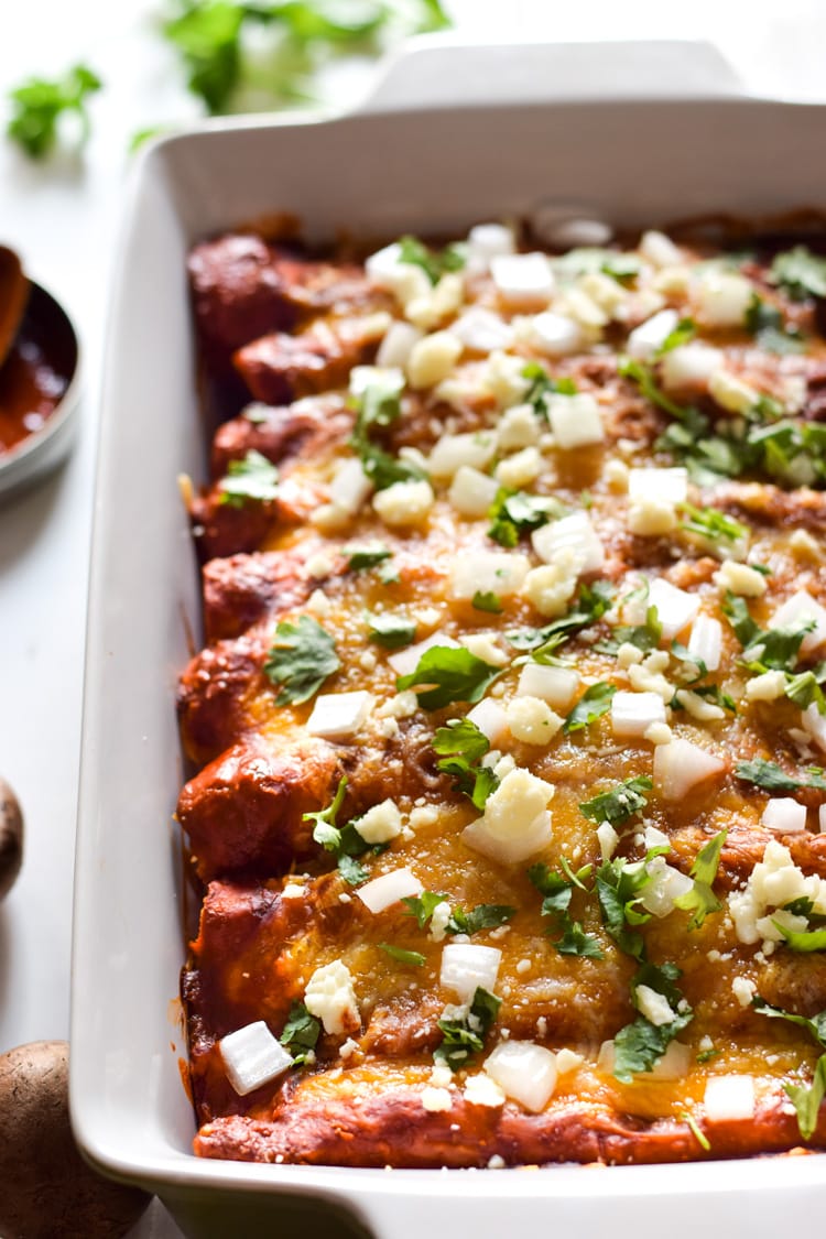 Spinach Enchiladas - Isabel Eats {Easy Mexican Recipes} Spinach Enchiladas - Isabel Eats {Easy Mexican Recipes}