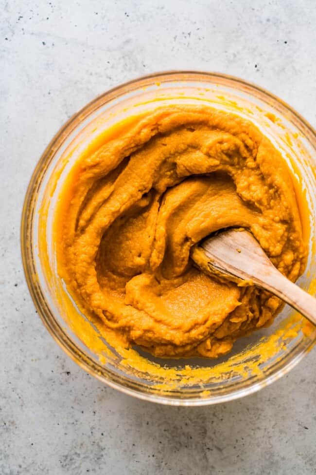 Mashed Sweet Potatoes {With Cinnamon + Maple Syrup} - Isabel Eats