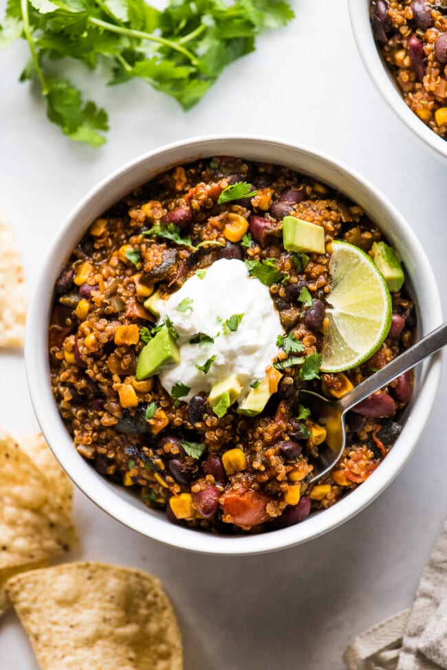 Quinoa Black Bean Chili - Isabel Eats