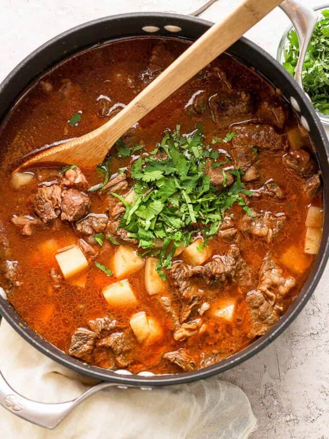 Carne Con Papas - Isabel Eats