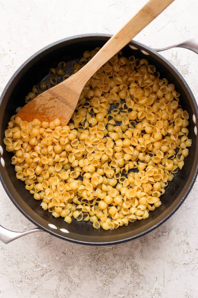 Sopa de Conchas - Isabel Eats