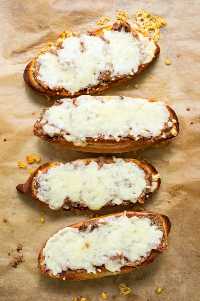 Molletes (Mexican Open-Faced Sandwich)